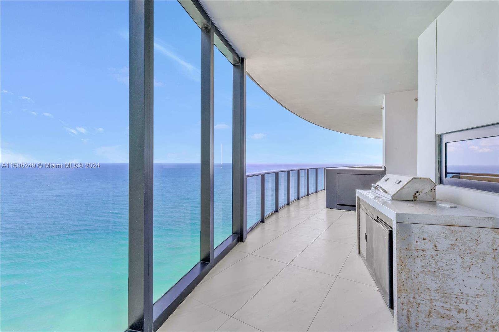 18555 Collins Ave #2605 – Porsche Design Tower Miami, Condos for Sale ...
